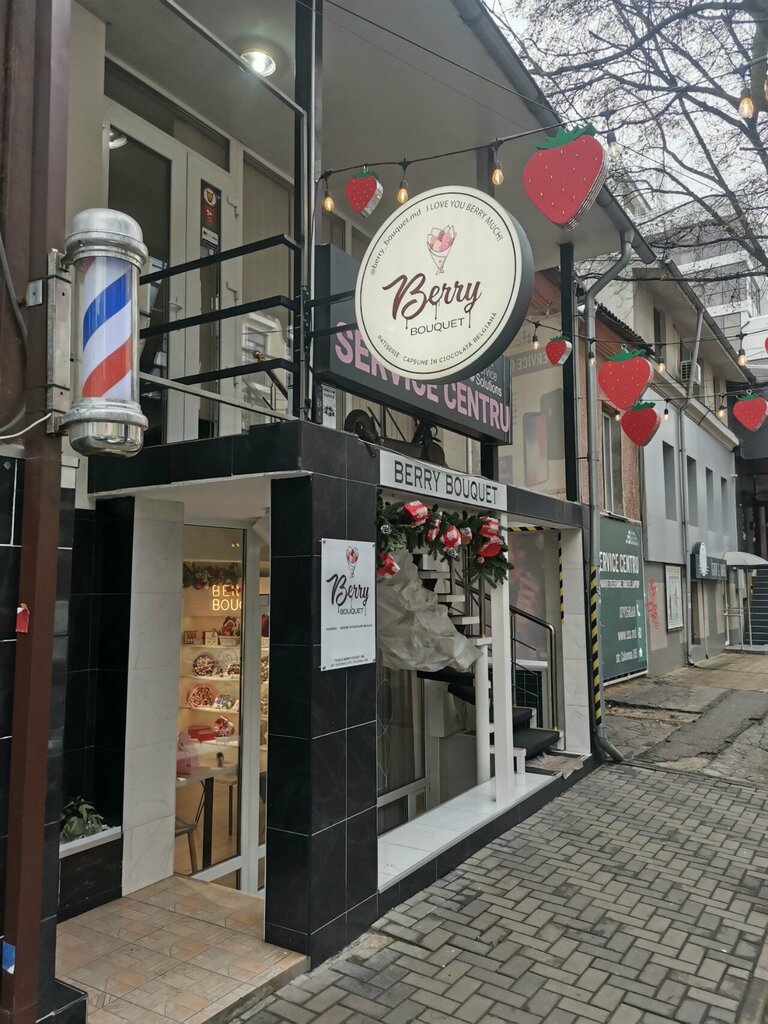 Pasta, şekerleme ve tatlı Berry Bouquet, Kişinev, foto