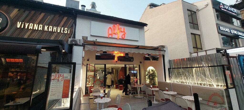 Yemek salonu, gastromarket Alfy Burger, İstanbul, foto
