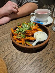 Таврика (Leningradskaya Street No:28, Voronezh), kafe  Voronej'den