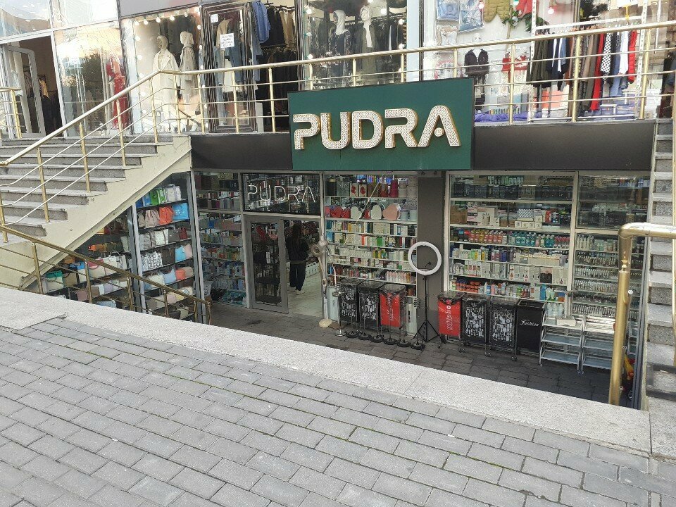 Kozmetik ve parfümeri mağazaları Pudra, Bakü, foto
