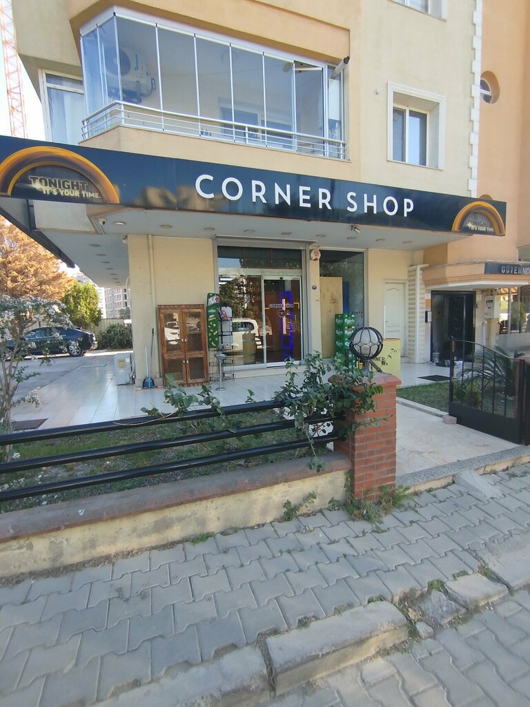 Alkollü içecekler Corner Shop Tekel, İzmir, foto