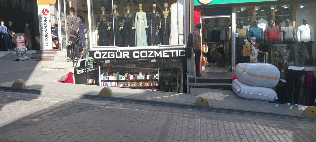 Kozmetik ve parfümeri firmaları Özgür Cosmetic, İstanbul, foto