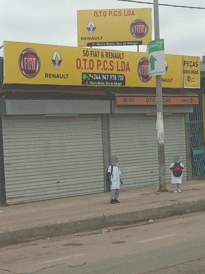 Otomobil servisi Recauchutagem, Loanda, foto