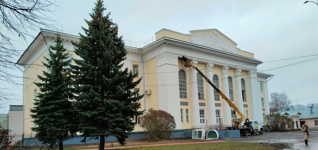 Sahne sanatları okulu Изумрудный город, Vologda, foto