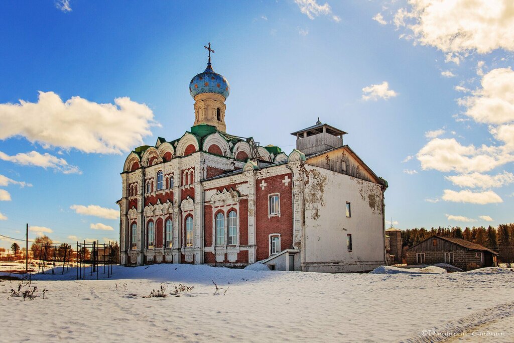 Manastır Кылтовский Крестовоздвиженский монастырь, Komi, foto