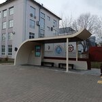 Akademičnaja (Akademichnaja Street No:12), toplu taşıma durağı  Minsk'ten