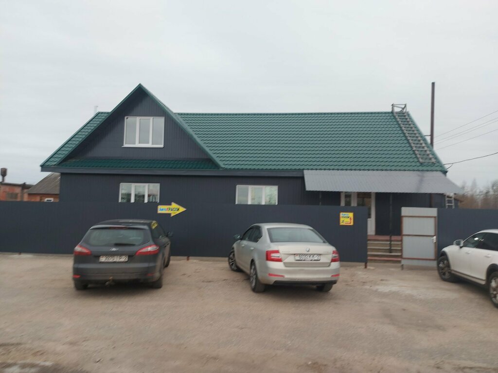 Otomobil yedek parçaları Polozov-Auto, Vitebskaya oblastı, foto