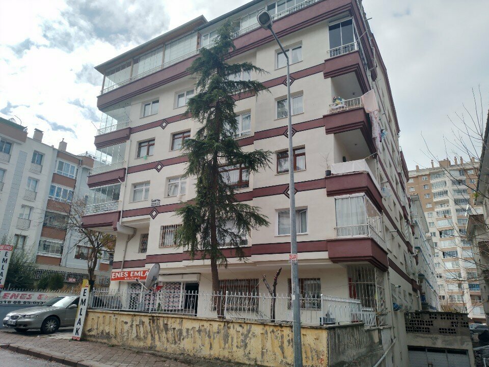 Emlak ofisi Enes Emlak, Ankara, foto