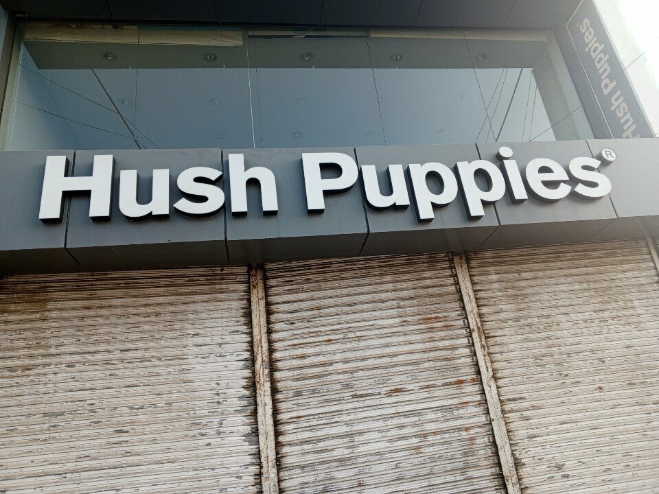 Ayakkabı mağazaları Hush Puppies, Lahor, foto