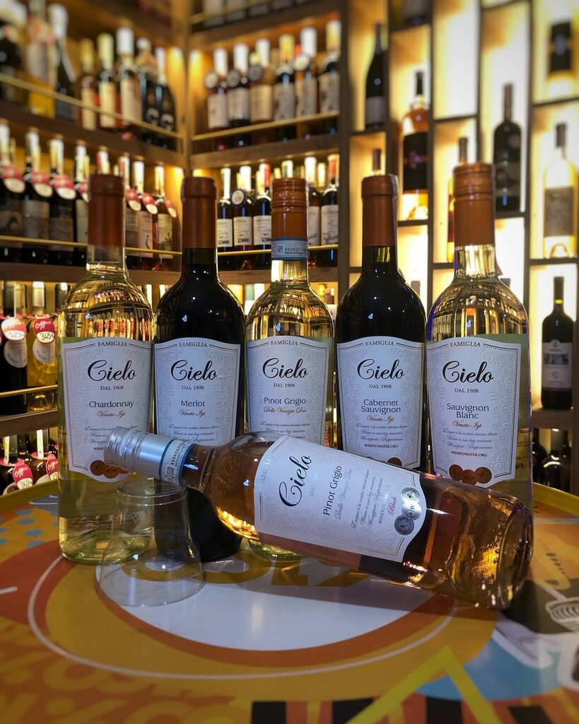 Süpermarket Mefar Tekel Bayii, İstanbul, foto