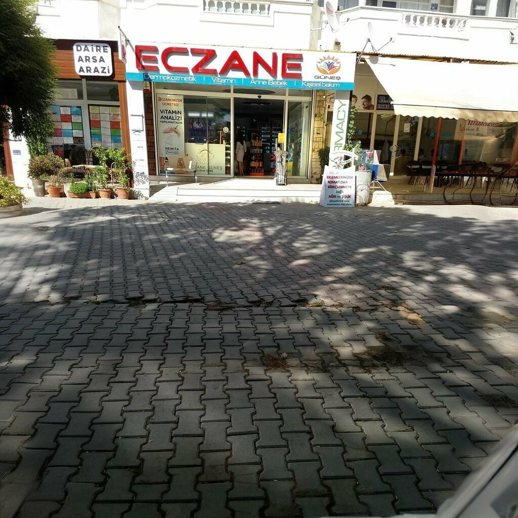 Eczaneler Güneş Eczanesi, Gemlik, foto