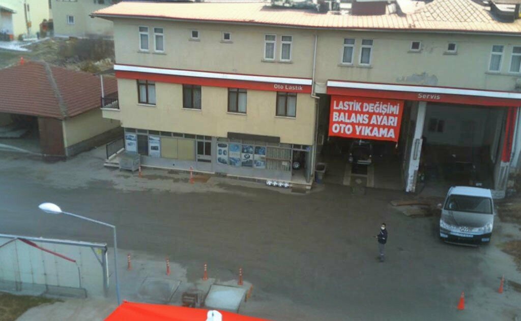 Otomobil yedek parçaları Akyurt Oto Lastik, Ankara, foto