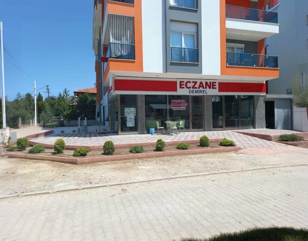 Eczaneler Demirel Eczanesi, Bucak, foto