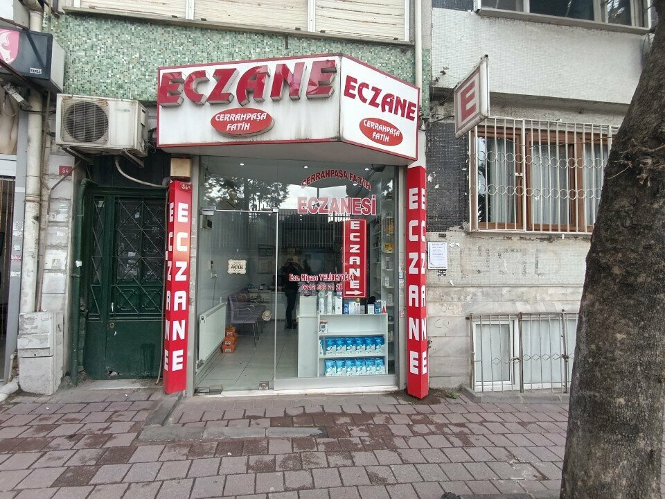 Eczaneler Cerrahpaşa Fatih Eczanesi, İstanbul, foto