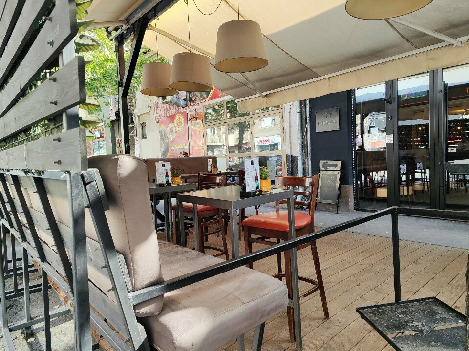 Kafe Bar Ministarstvo, Belgrad, foto
