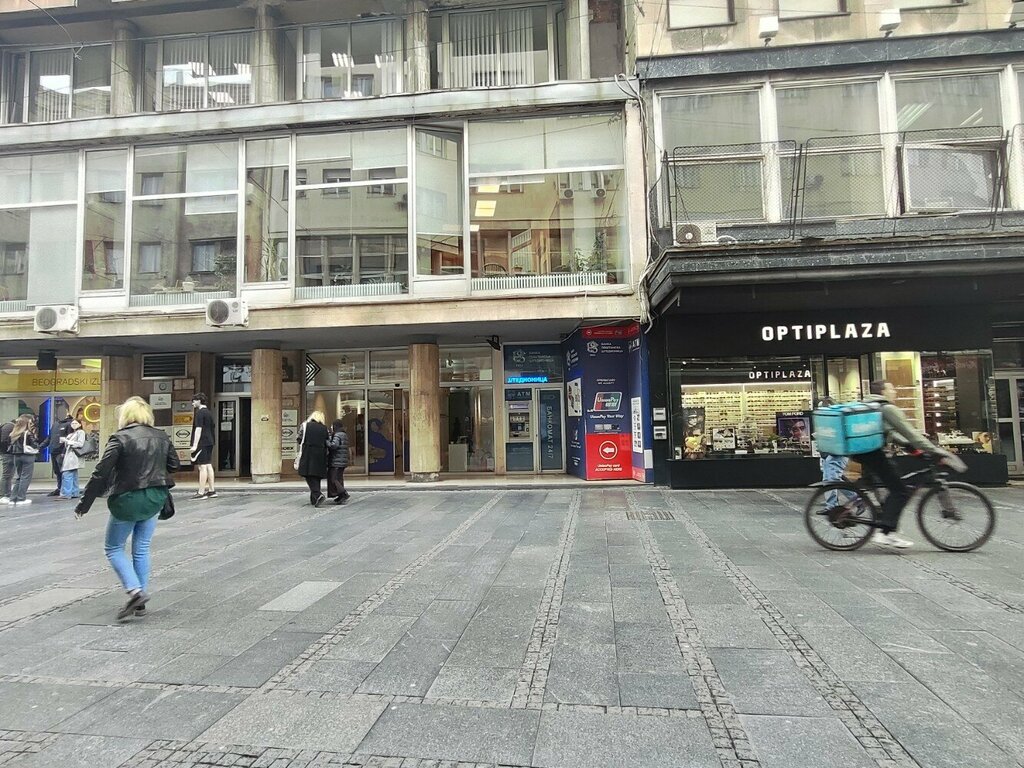 ATM'ler Banka Poštanska štedionica, Belgrad, foto