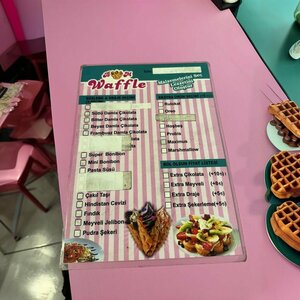 B&m Waffle (Hatay, Altınözü, Yenişehir Mah., Atatürk Cad., 169K), kafe  Altınözü'nden