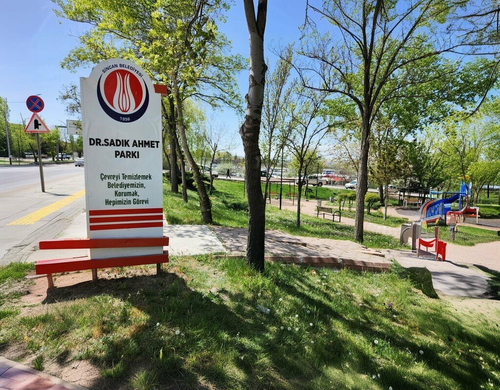 Kültür ve eğlence parkları Dr. Sadık Ahmet Parkı, Ankara, foto