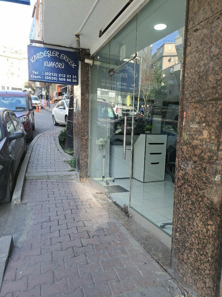 Berberler Kardeşler Erkek Kuaförü, İstanbul, foto