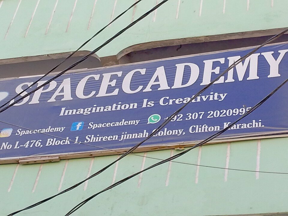 Meslek kursları Spaceademy, Karaçi, foto