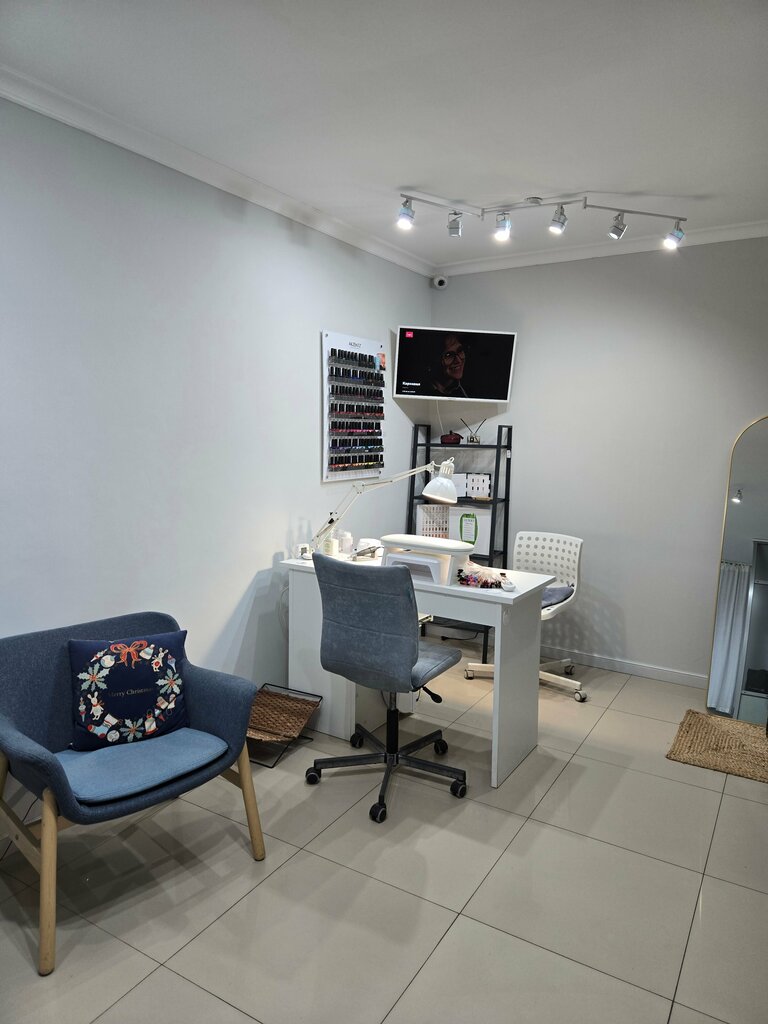 Manikür-pedikür Monotone, Moskova, foto