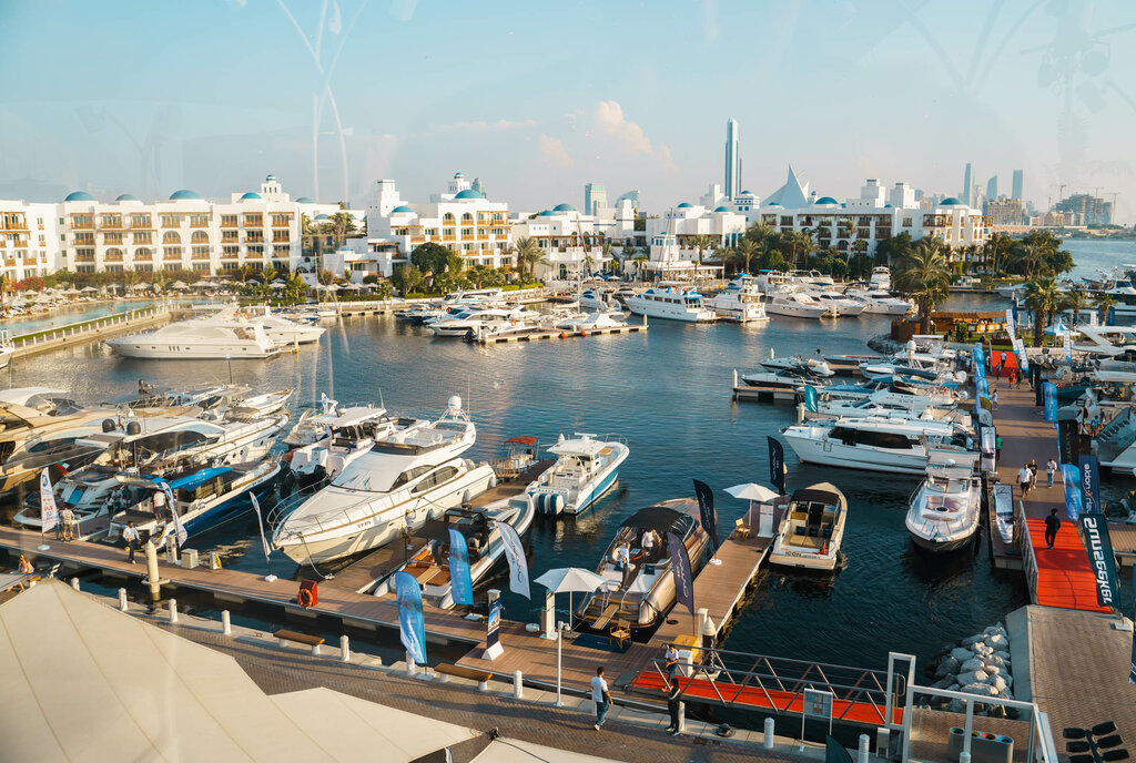 Toplu taşıma yönetimi ve bakımı Dubai Creek Marina, Dubai, foto