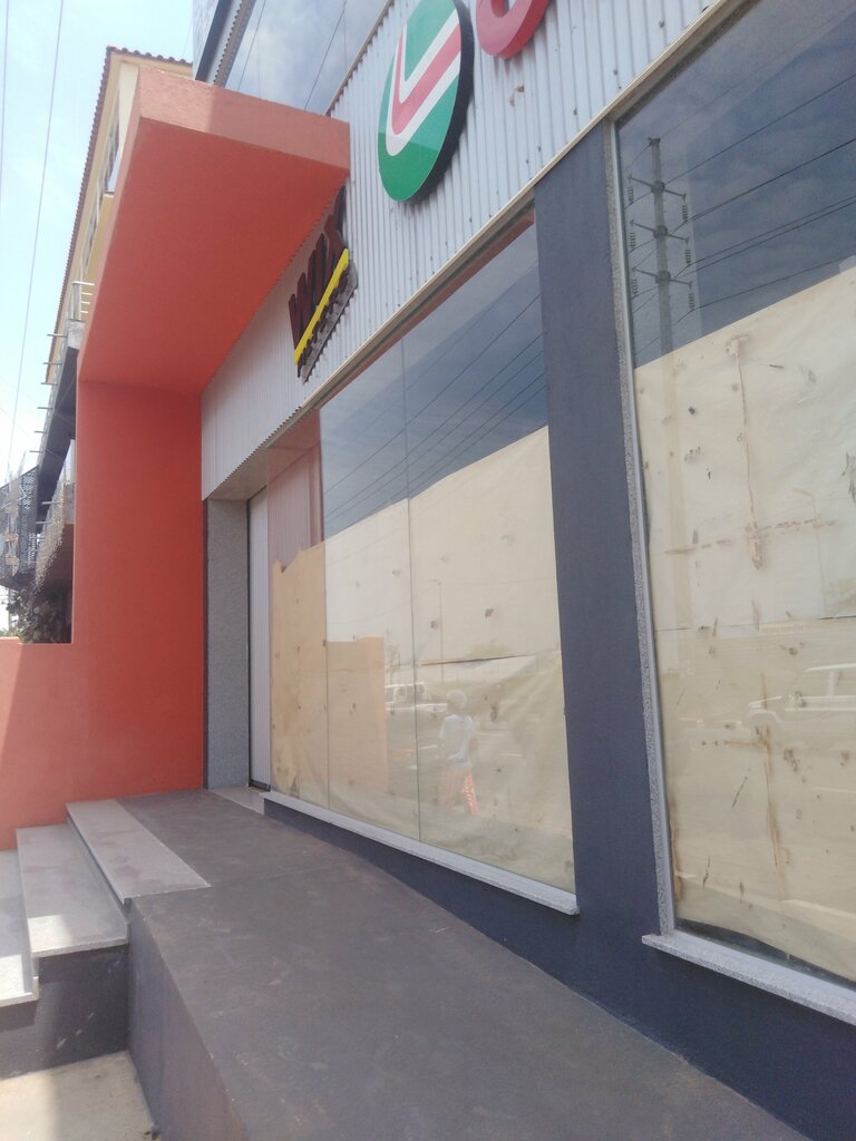 Otomobil servisi Gasosa Auto Agro Luanda, Loanda, foto