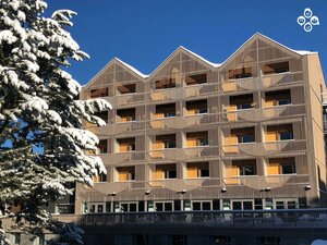 The People - Les 2 Alpes - Hostel (Rue des Sagnes No:1, Les Deux-Alpes), otel