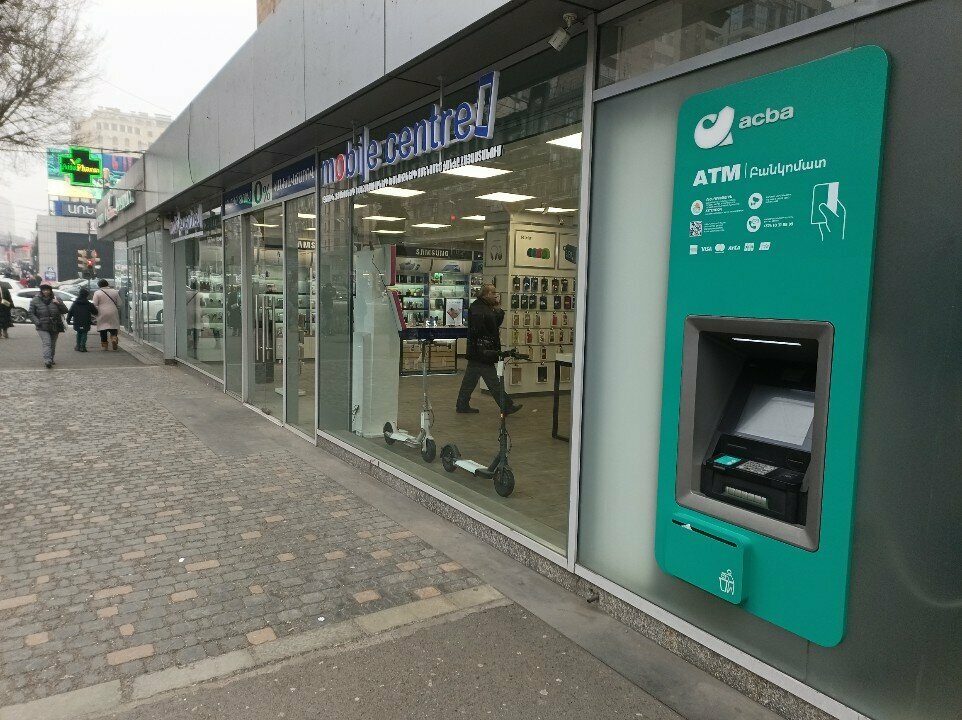 ATM'ler Acba, Erivan, foto