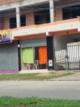 Jugos verdes (Santa Cruz de la Sierra, Distrito Municipal 9, Avenida Miguel de Cervantes), alkolsüz içecekler  Santa‑Krus'tan