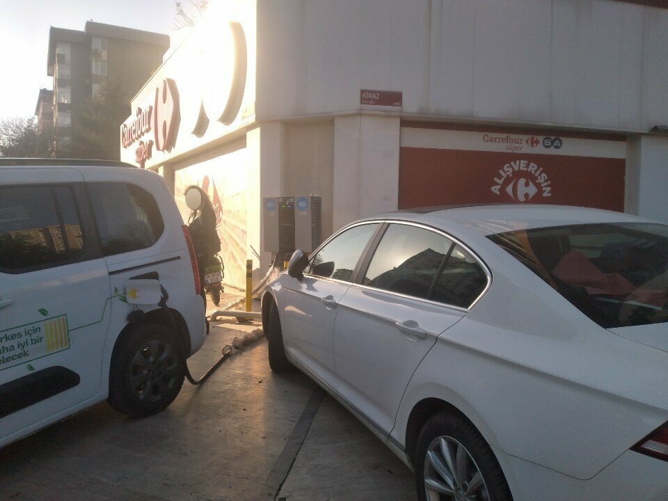 Elektrikli oto şarj istasyonları Eşarj Şarj İstasyonu, İstanbul, foto