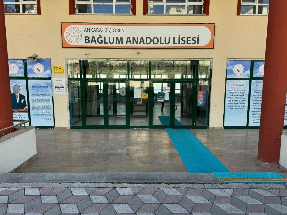 Lise Bağlum Anadolu Lisesi, Ankara, foto