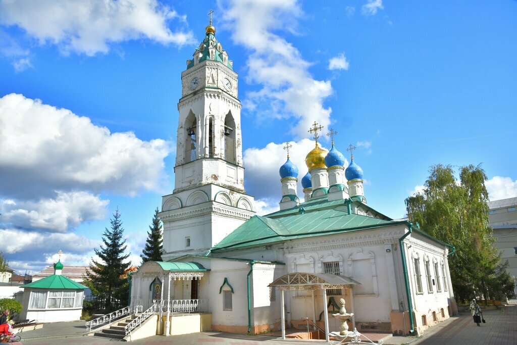 Park, sokak heykeli Богородица в ожидании младенца Иисуса, Tula, foto