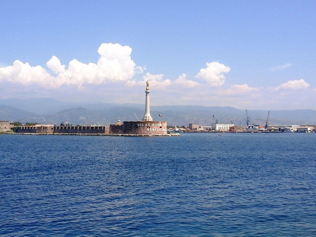 Deniz ve nehir iskeleleri Port of Messina, Dünya, foto