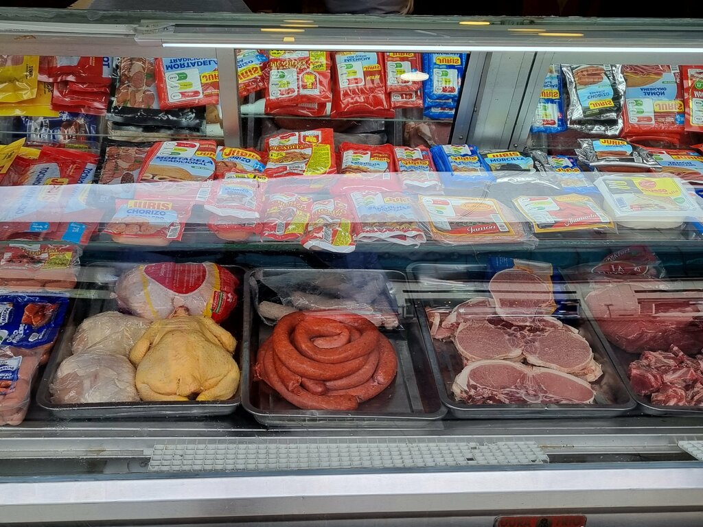 Market Carnicos La Fama, Ambato, foto