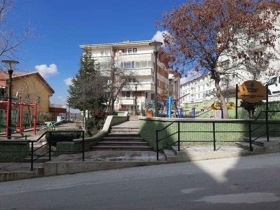 Çocuk oyun ekipmanları Muhammed Veysel Atılgan Parkı, Ankara, foto
