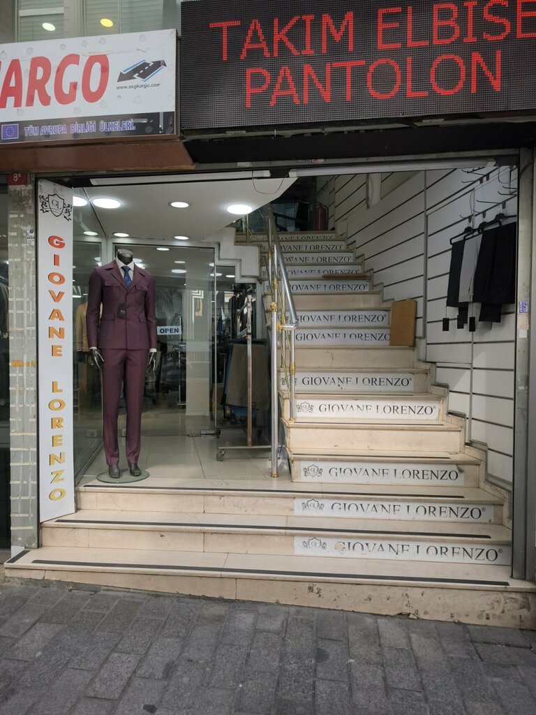 Giyim mağazası Giovane Lorenzo, İstanbul, foto