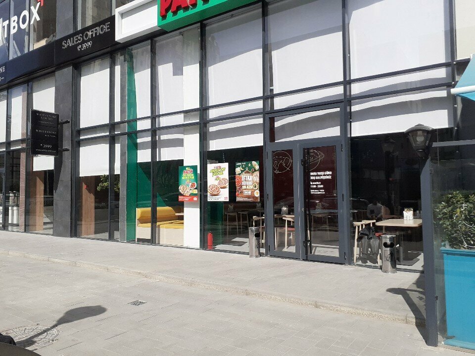 Pizzacılar Papa Johns, Bakü, foto