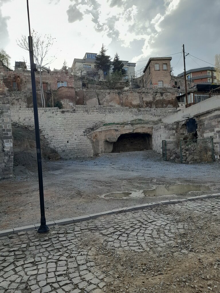 Turistik yerler Eski Talas, Talas, foto