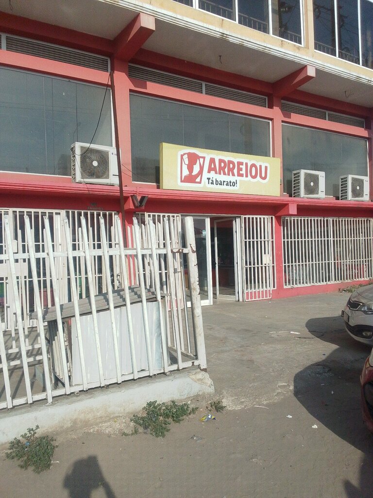Süpermarket Arreiou Kimbango, Loanda, foto