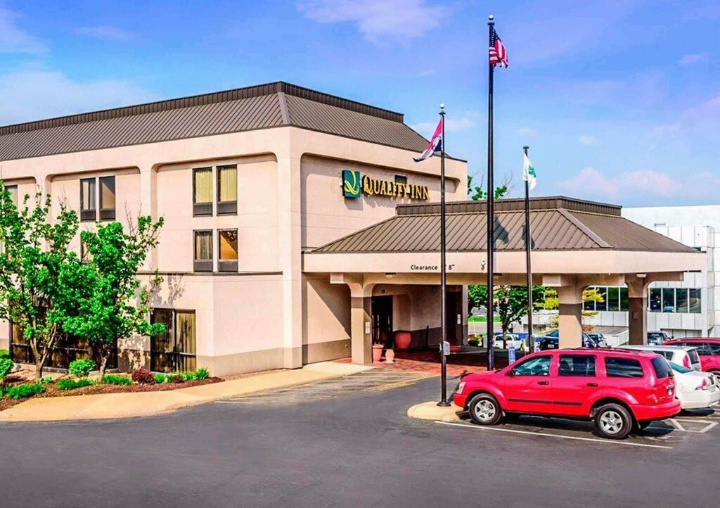 Otel Quality Inn & Suites St. Louis, Florissant, foto