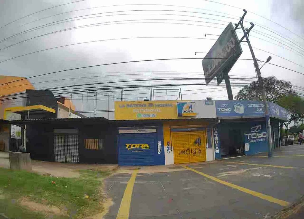 Motosiklet yedek parçaları Batemovil, Santa‑Krus, foto