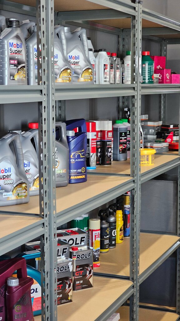 Otomobil yedek parçaları Автозапчасти и автотовары, Valday, foto