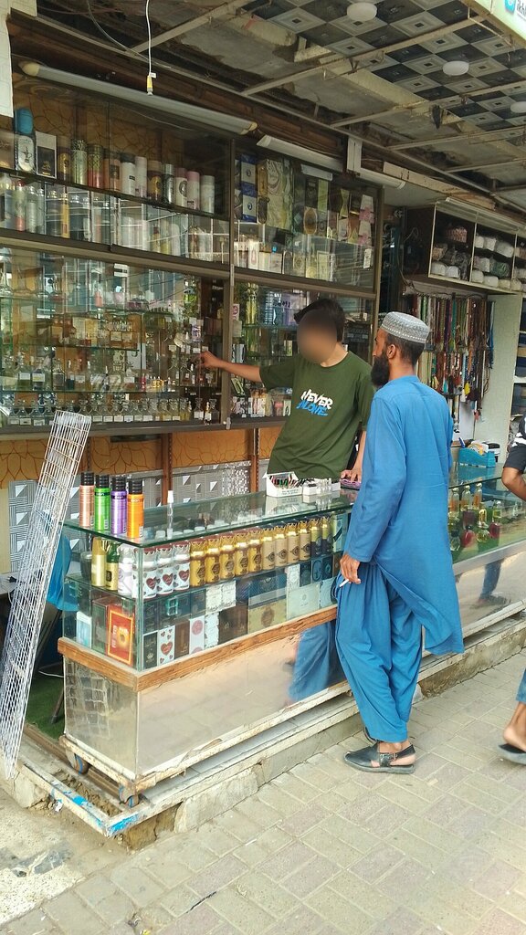 Kozmetik ve parfümeri mağazaları Perfume shop, Karaçi, foto