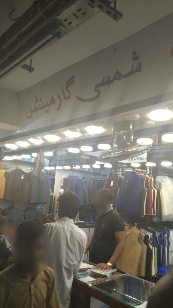 Giyim mağazası Shamsi Garments, Karaçi, foto
