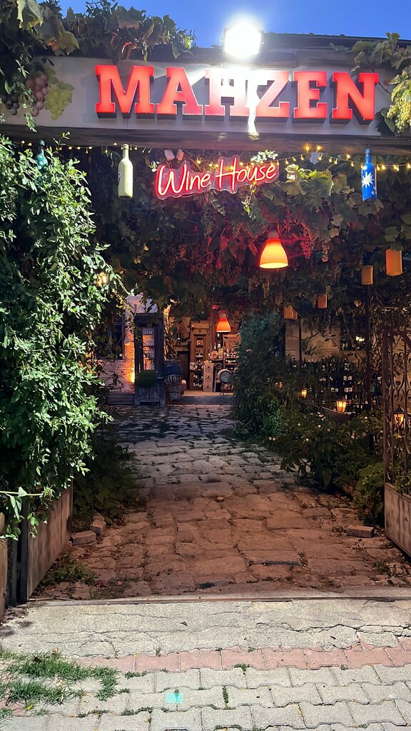 Şarap ve içki toptan satışları Mahzen Şarap Evi, Ürgüp, foto