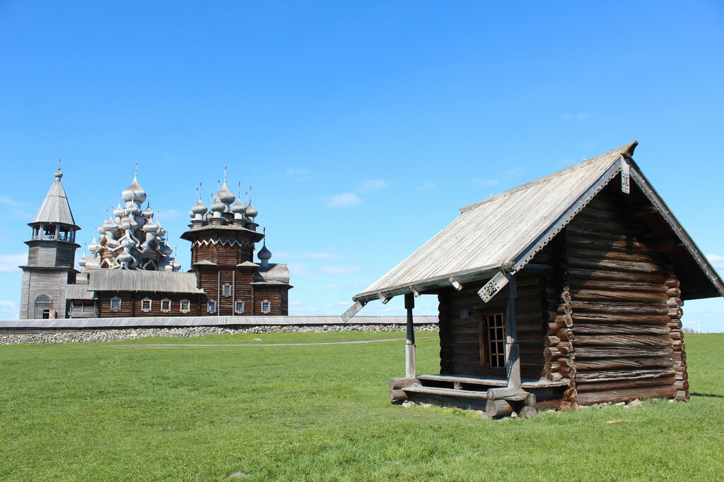 Turistik yerler Амбар из деревни Южный Двор, Karelya, foto