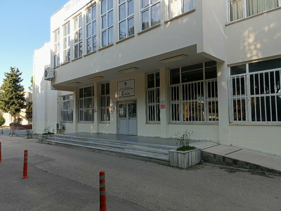 Meslek yüksekokulu Uludağ Üniversitesi Teknik Bilimler Meslek Yüksekokulu, Bursa, foto