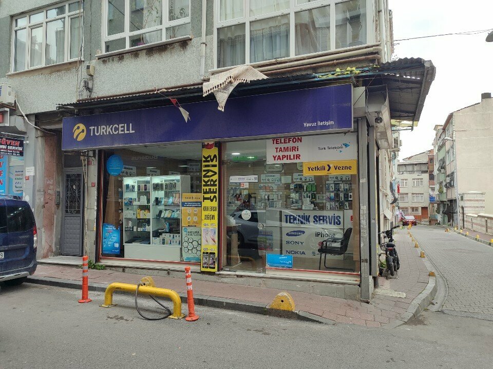 Cep telefonu ve aksesuarları satış mağazaları Yavuz İletişim, İstanbul, foto
