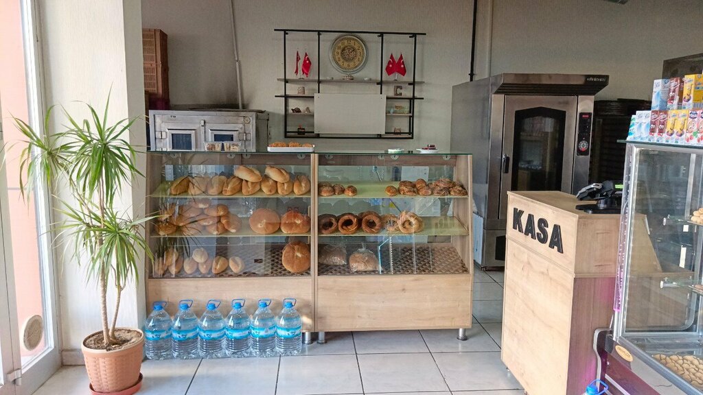 Ekmek fırını Şehri Unlu Mamülleri, Konya, foto